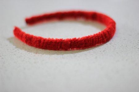 Craft: Pipe cleaner headbands - Peninsula Kids