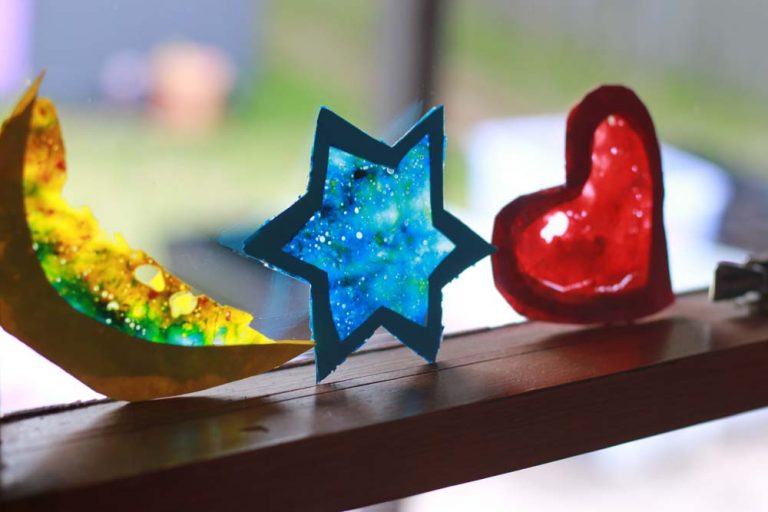 Crayon shavng suncatchers - Peninsula Kids